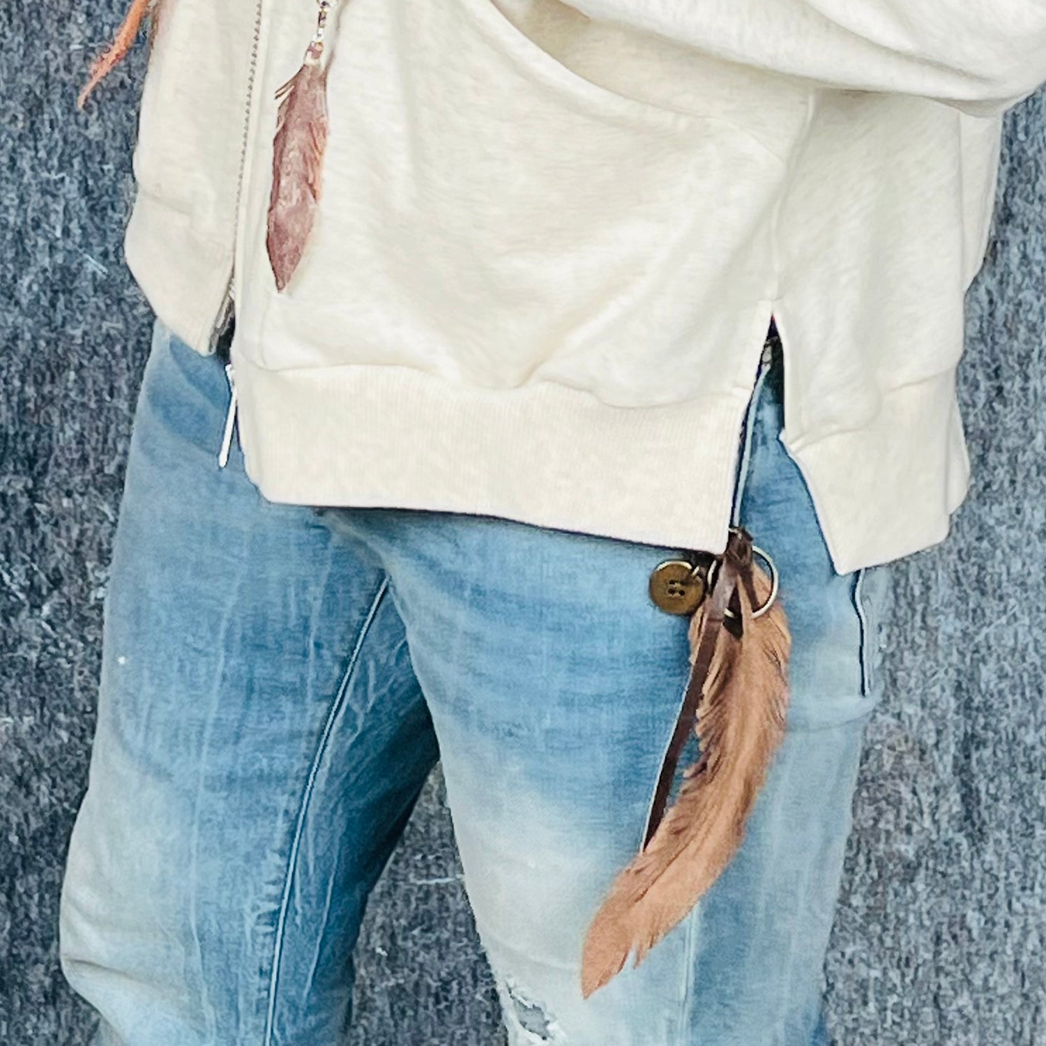 OBELISK - "SLASHED LEATHER FEATHER" Key Holder in Brown – J. Ransom LA